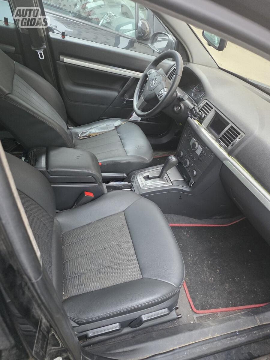 Opel Signum 2007 Viļņa, ar dzinēja tilpumu 1.90 L un nobraukumu 400 tūkst. km par 1100 €, foto 6 vietnē AUTOMOTO.COM.LV