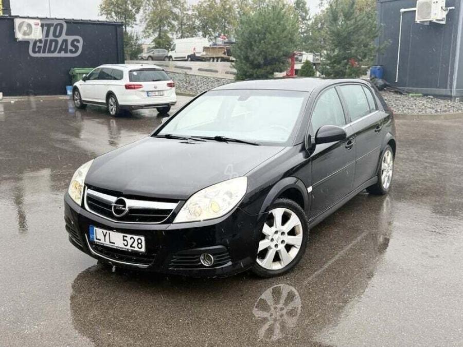 Opel Signum 2007 in Kaunas, with an engine capacity of 1.90 L and mileage of 310 thousand km for 1390 €, photo 1 on AUTOMOTO.COM.LV
