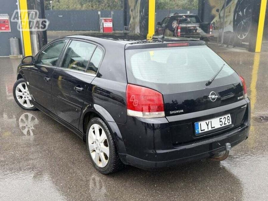 Opel Signum 2007 in Kaunas, with an engine capacity of 1.90 L and mileage of 310 thousand km for 1390 €, photo 3 on AUTOMOTO.COM.LV