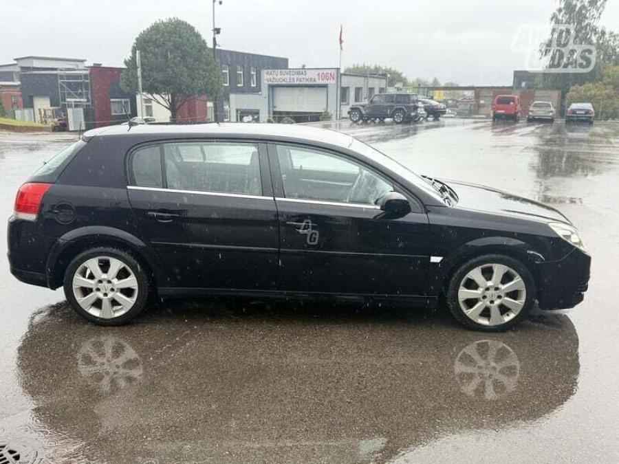 Opel Signum 2007 in Kaunas, with an engine capacity of 1.90 L and mileage of 310 thousand km for 1390 €, photo 11 on AUTOMOTO.COM.LV