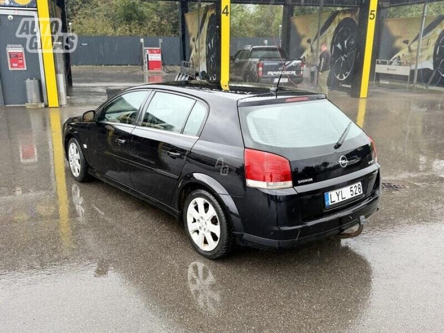 Opel Signum 2007 in Kaunas, with an engine capacity of 1.90 L and mileage of 310 thousand km for 1390 €, photo 14 on AUTOMOTO.COM.LV