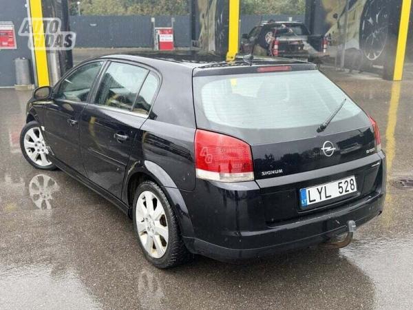 Opel Signum 2007 in Kaunas, with an engine capacity of 1.90 L and mileage of 310 thousand km for 1350 €, photo 3 on AUTOMOTO.COM.LV
