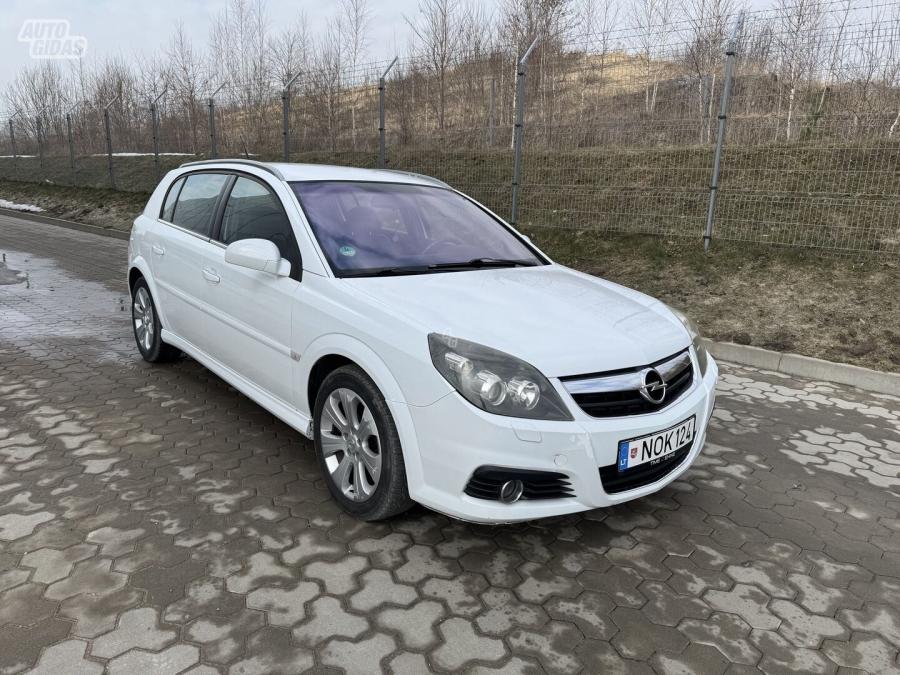 Opel Signum 2008 Viļņa, ar dzinēja tilpumu 1.90 L un nobraukumu 333 tūkst. km par 1650 €, foto 2 vietnē AUTOMOTO.COM.LV
