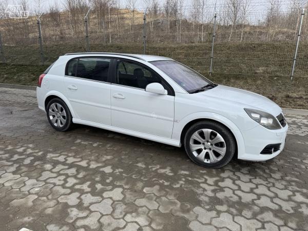 Opel Signum 2008 in Vilnius, with an engine capacity of 1.90 L and mileage of 333 thousand km for 1650 €, photo 3 on AUTOMOTO.COM.LV
