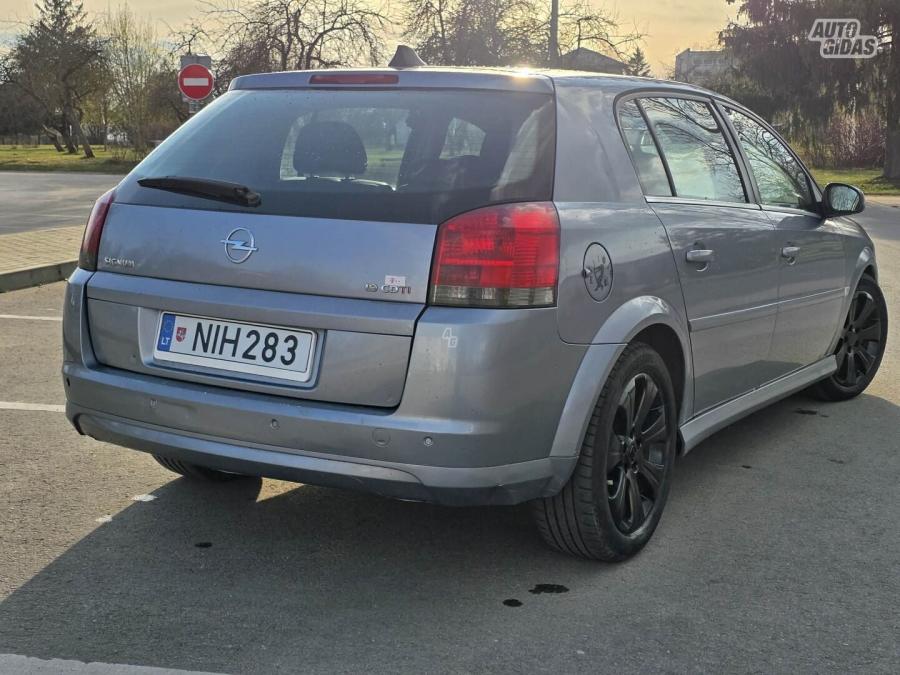 Opel Signum 2008 Raseiniai, ar dzinēja tilpumu 1.90 L un nobraukumu 348 tūkst. km par 1350 €, foto 4 vietnē AUTOMOTO.COM.LV