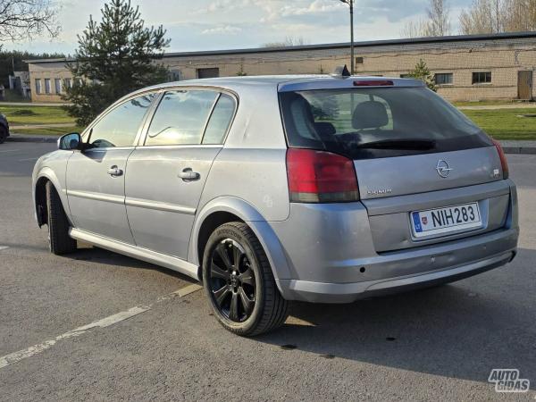 Opel Signum 2008 Raseiniai, ar dzinēja tilpumu 1.90 L un nobraukumu 348 tūkst. km par 1350 €, foto 4 vietnē AUTOMOTO.COM.LV