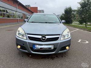 Opel Signum 2008 in Vilnius, with an engine capacity of 1.90 L and mileage of 413 thousand km for 1199 €, photo 3 on AUTOMOTO.COM.LV