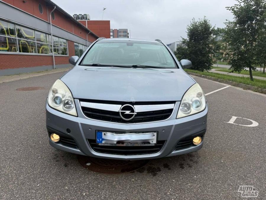 Opel Signum 2008 in Vilnius, with an engine capacity of 1.90 L and mileage of 413 thousand km for 1199 €, photo 3 on AUTOMOTO.COM.LV