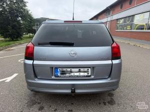 Opel Signum 2008 in Vilnius, with an engine capacity of 1.90 L and mileage of 413 thousand km for 1199 €, photo 6 on AUTOMOTO.COM.LV