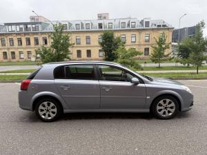 Opel Signum 2008 in Vilnius, with an engine capacity of 1.90 L and mileage of 413 thousand km for 1199 €, photo 9 on AUTOMOTO.COM.LV