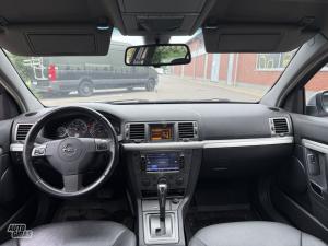 Opel Signum 2008 in Vilnius, with an engine capacity of 1.90 L and mileage of 413 thousand km for 1199 €, photo 14 on AUTOMOTO.COM.LV