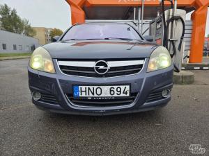 Opel Signum 2008 in Panevezys, with an engine capacity of 1.90 L and mileage of 357 thousand km for 1500 €, photo  on AUTOMOTO.COM.LV