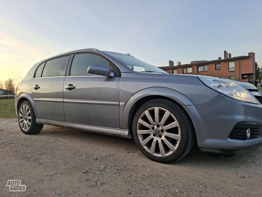 Opel Signum 2009 in Vilnius, with an engine capacity of 1.90 L and mileage of 345 thousand km for 1450 €, photo 1 on AUTOMOTO.COM.LV