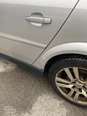 Opel Signum 2004 Viļņa, ar dzinēja tilpumu 1.90 L un nobraukumu 410 tūkst. km par 500 €, foto 7 vietnē AUTOMOTO.COM.LV