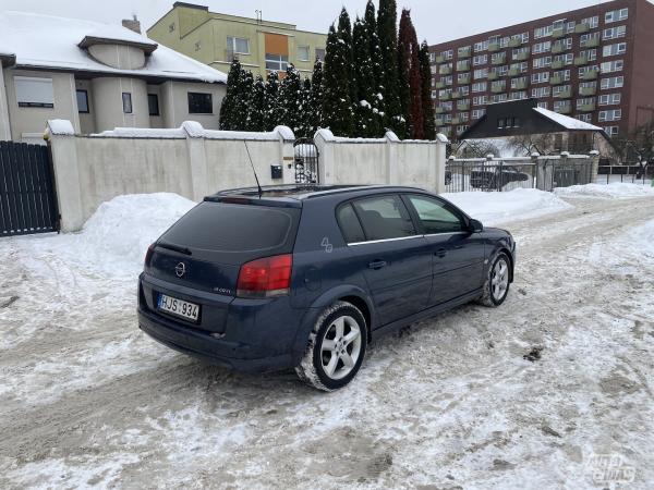 Opel Signum 2007 in Vilnius, with an engine capacity of 1.90 L and mileage of 3000 thousand km for 990 €, photo 3 on AUTOMOTO.COM.LV