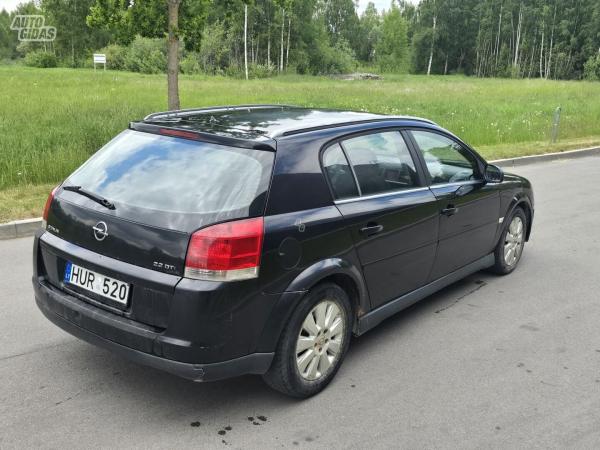 Opel Signum 2004 in Siauliai, with an engine capacity of 2.20 L and mileage of 50 thousand km for 600 €, photo 4 on AUTOMOTO.COM.LV
