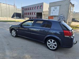 Opel Signum 2007 in Klaipeda, with an engine capacity of 1.90 L and mileage of 263 thousand km for 1450 €, photo 3 on AUTOMOTO.COM.LV