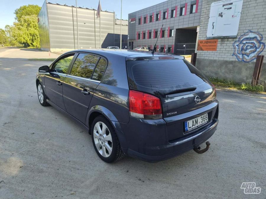 Opel Signum 2007 in Klaipeda, with an engine capacity of 1.90 L and mileage of 263 thousand km for 1450 €, photo 4 on AUTOMOTO.COM.LV