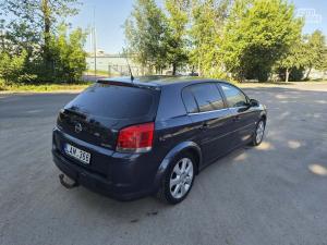 Opel Signum 2007 in Klaipeda, with an engine capacity of 1.90 L and mileage of 263 thousand km for 1450 €, photo 5 on AUTOMOTO.COM.LV