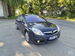 Opel Signum 2007 in Klaipeda, with an engine capacity of 1.90 L and mileage of 263 thousand km for 1450 €, photo 8 on AUTOMOTO.COM.LV