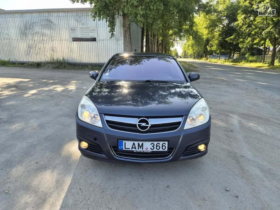 Opel Signum 2007 in Klaipeda, with an engine capacity of 1.90 L and mileage of 263 thousand km for 1450 €, photo 9 on AUTOMOTO.COM.LV