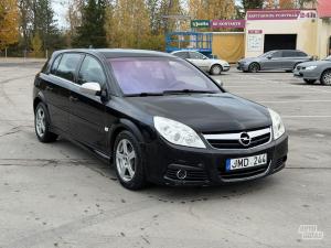 Opel Signum 2008 in Kelme, with an engine capacity of 1.90 L and mileage of 333 thousand km for 1350 €, photo 5 on AUTOMOTO.COM.LV