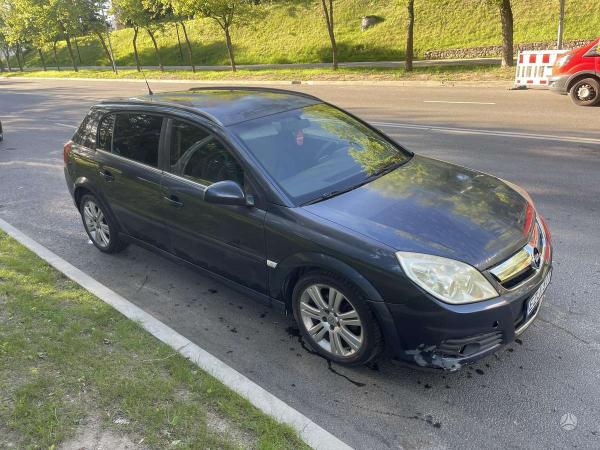 Violet Opel Signum 2010 in Vilnius, with an engine capacity of 1.90 L and mileage of 308 thousand km for 900 €, photo 2 on AUTOMOTO.COM.LV