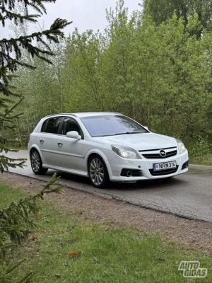 White Opel Signum 2008 in Vilnius, with an engine capacity of 3.00 L and mileage of 366 thousand km for 920 €, photo 4 on AUTOMOTO.COM.LV