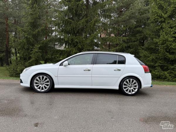 Balts Opel Signum 2008 Viļņa, ar dzinēja tilpumu 3.00 L un nobraukumu 366 tūkst. km par 920 €, foto 4 vietnē AUTOMOTO.COM.LV