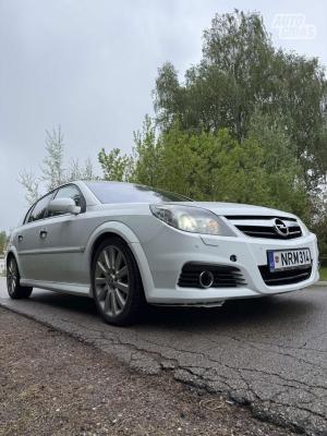 White Opel Signum 2008 in Vilnius, with an engine capacity of 3.00 L and mileage of 366 thousand km for 920 €, photo 10 on AUTOMOTO.COM.LV