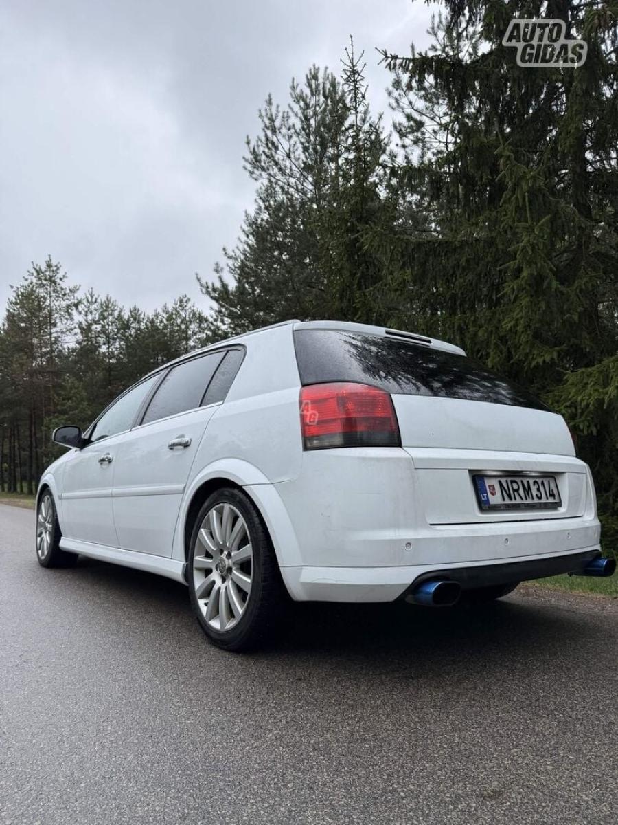 White Opel Signum 2008 in Vilnius, with an engine capacity of 3.00 L and mileage of 366 thousand km for 920 €, photo 12 on AUTOMOTO.COM.LV