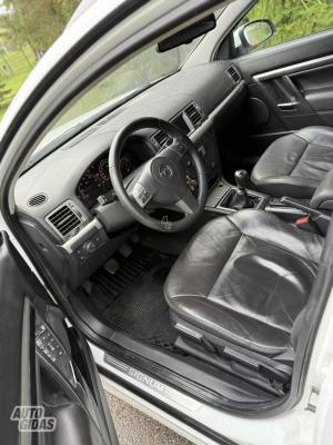 White Opel Signum 2008 in Vilnius, with an engine capacity of 3.00 L and mileage of 366 thousand km for 920 €, photo 16 on AUTOMOTO.COM.LV