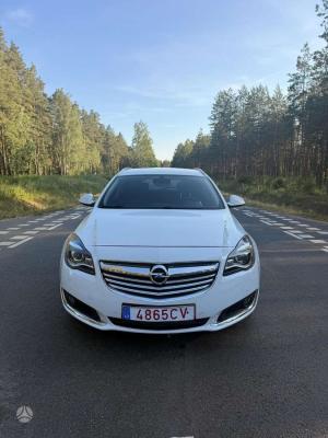 White Opel Signum 2014 in Kazlu Ruda, with an engine capacity of 1.98 L and mileage of 268 thousand km for 4100 €, photo  on AUTOMOTO.COM.LV