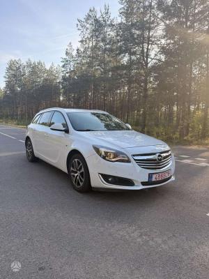White Opel Signum 2014 in Kazlu Ruda, with an engine capacity of 1.98 L and mileage of 268 thousand km for 4100 €, photo 4 on AUTOMOTO.COM.LV