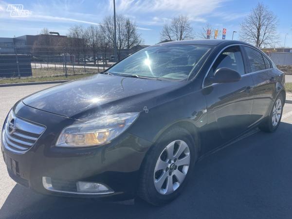 Black Opel Sintra 2009 in Siauliai, with an engine capacity of 2.00 L and mileage of 27 thousand km for 2800 €, photo 4 on AUTOMOTO.COM.LV