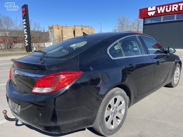 Black Opel Sintra 2009 in Siauliai, with an engine capacity of 2.00 L and mileage of 27 thousand km for 2800 €, photo 5 on AUTOMOTO.COM.LV