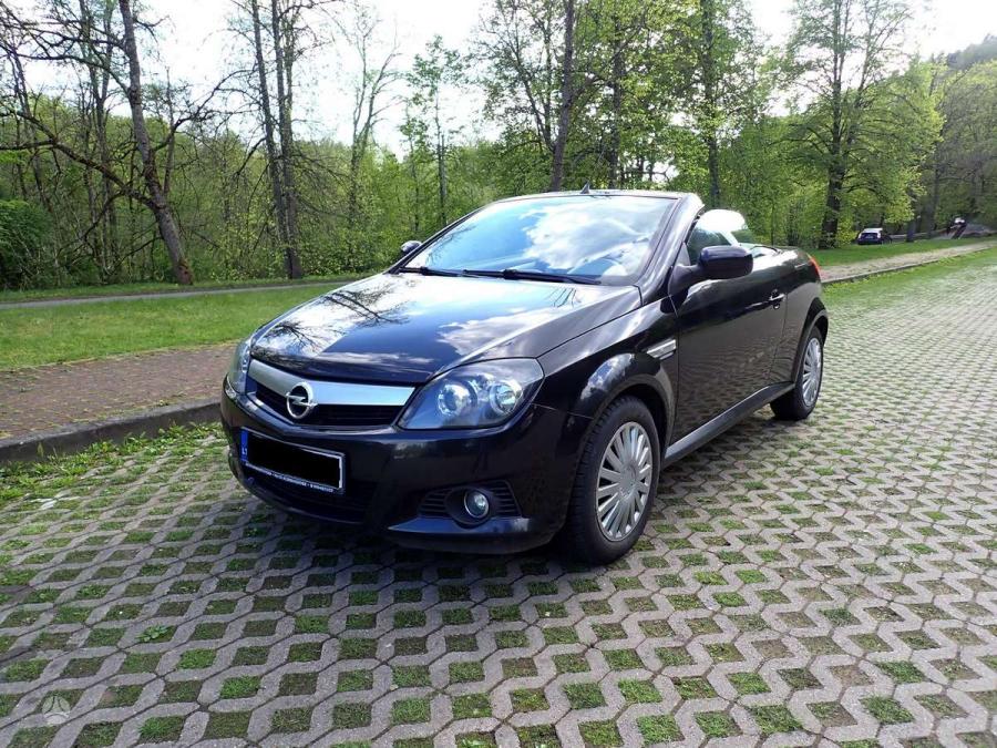 Melns Opel Tigra 2005 Viļņa, ar dzinēja tilpumu 1.36 L un nobraukumu 144 tūkst. km par 1100 €, foto 7 vietnē AUTOMOTO.COM.LV