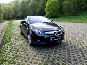 Melns Opel Tigra 2005 Viļņa, ar dzinēja tilpumu 1.36 L un nobraukumu 144 tūkst. km par 1100 €, foto 8 vietnē AUTOMOTO.COM.LV