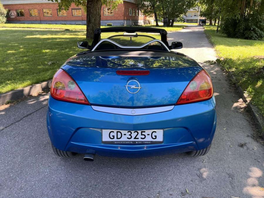 Blue Opel Tigra 2004 in Vilnius, with an engine capacity of 1.80 L and mileage of 213 thousand km for 2000 €, photo 5 on AUTOMOTO.COM.LV