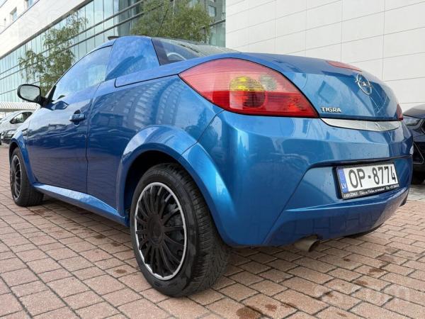 Blue Opel Tigra 2005 in Riga, with an engine capacity of 1.40 L and mileage of 0 thousand km for 3200 €, photo 8 on AUTOMOTO.COM.LV