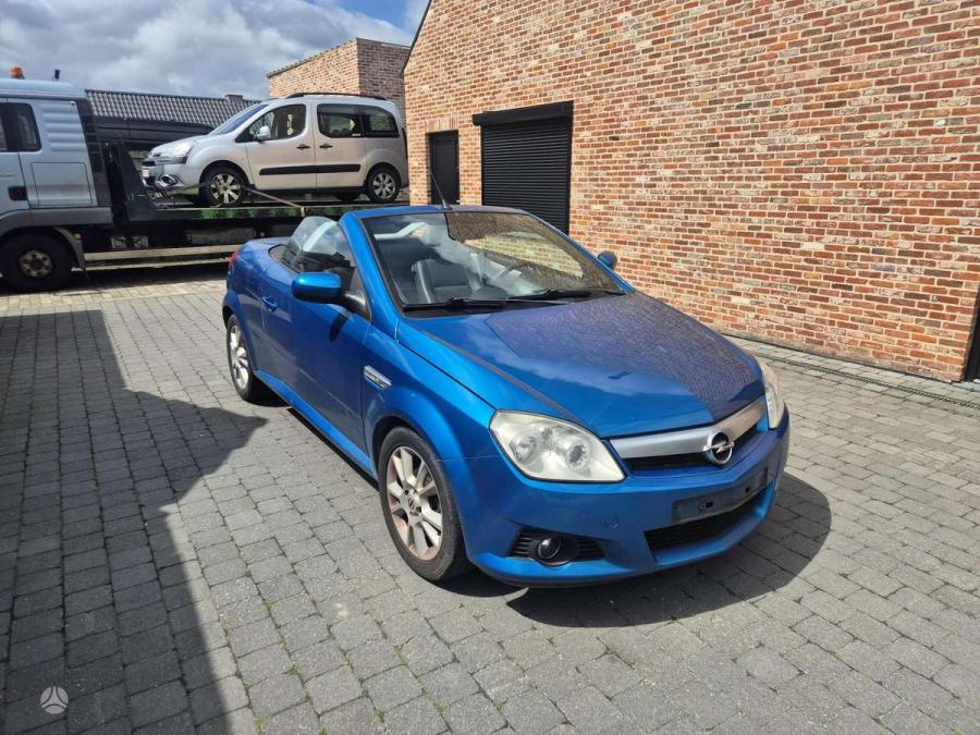 Zils Opel Tigra 2006 Šauļi, ar dzinēja tilpumu 1.30 L un nobraukumu 196 tūkst. km par 1200 €, foto 9 vietnē AUTOMOTO.COM.LV