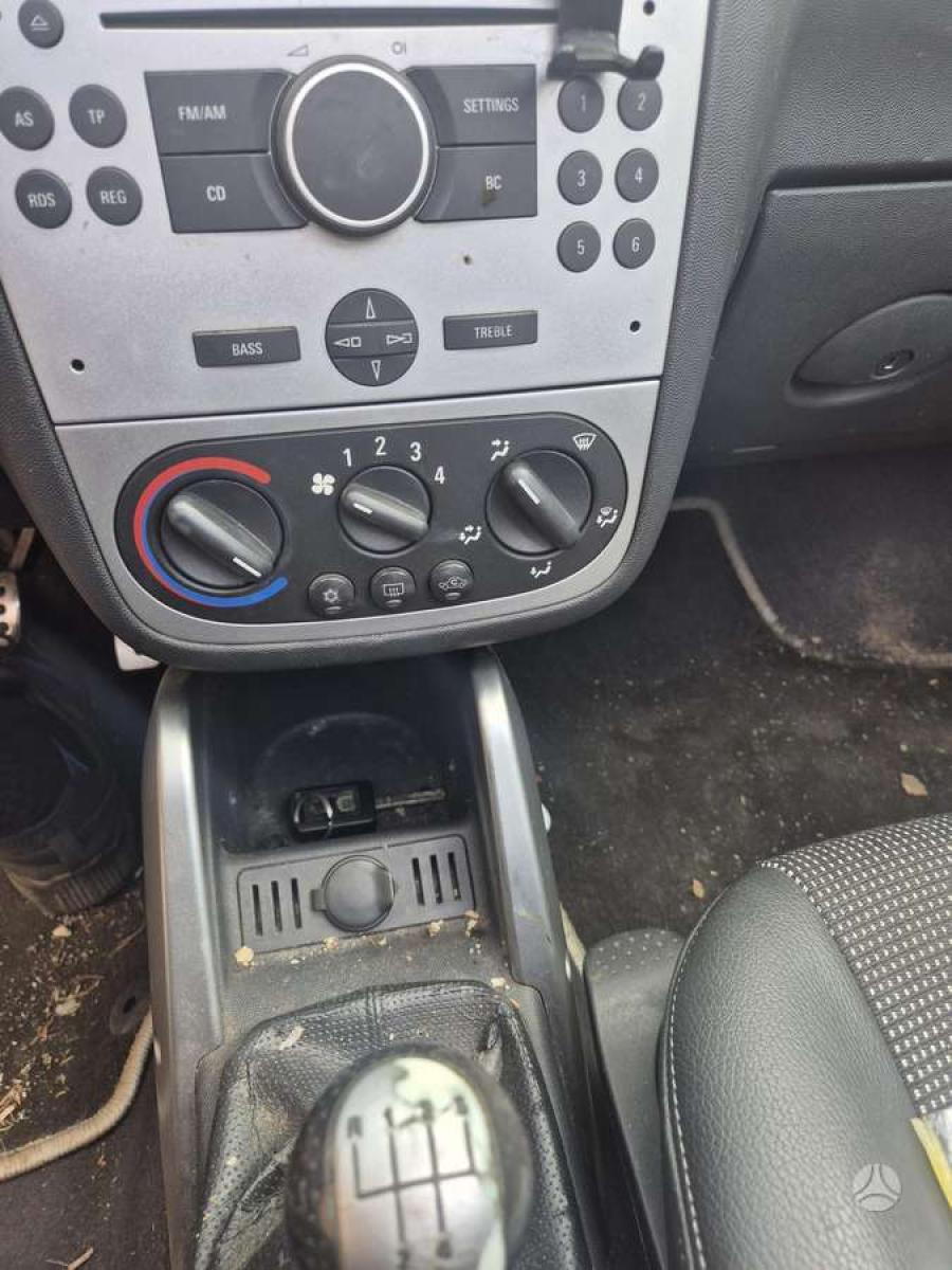 Zils Opel Tigra 2006 Šauļi, ar dzinēja tilpumu 1.30 L un nobraukumu 196 tūkst. km par 1200 €, foto 13 vietnē AUTOMOTO.COM.LV