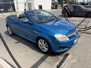 Zils Opel Tigra 2006 Šauļi, ar dzinēja tilpumu 1.30 L un nobraukumu 196 tūkst. km par 1200 €, foto 23 vietnē AUTOMOTO.COM.LV