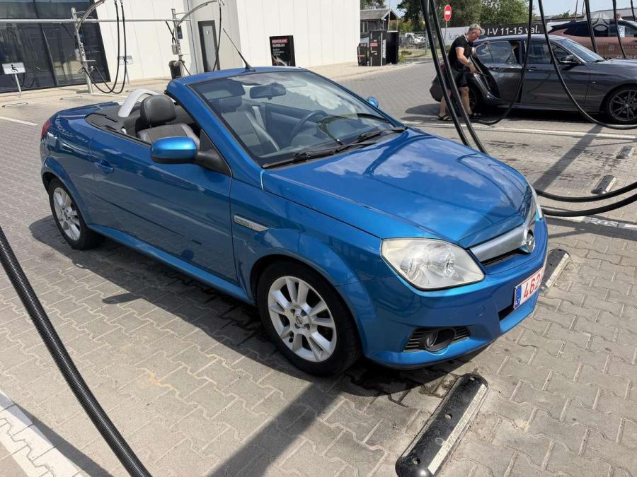 Zils Opel Tigra 2006 Šauļi, ar dzinēja tilpumu 1.30 L un nobraukumu 196 tūkst. km par 1200 €, foto 23 vietnē AUTOMOTO.COM.LV