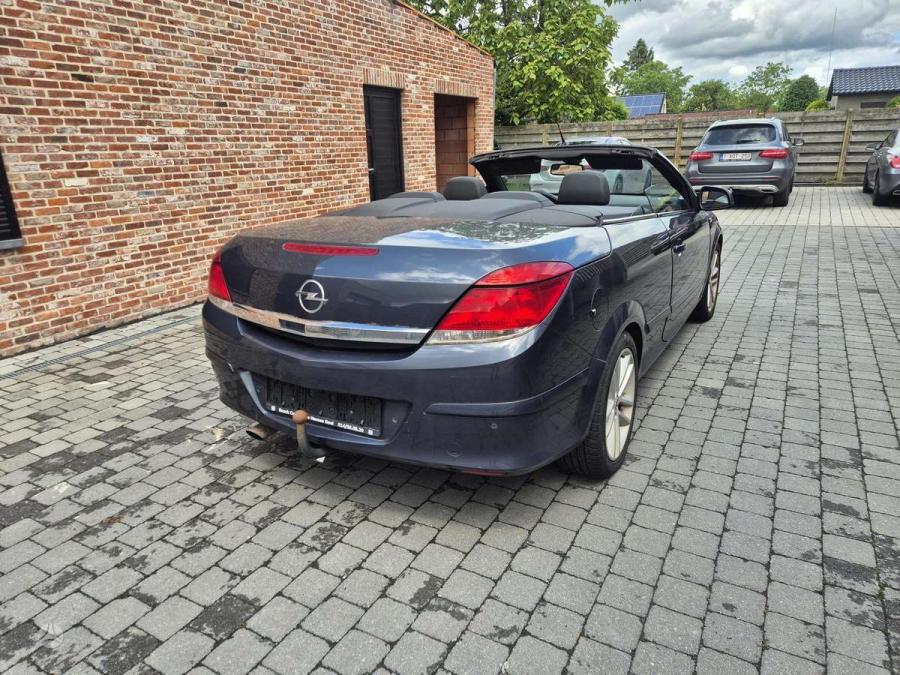Zils Opel Tigra 2006 Šauļi, ar dzinēja tilpumu 1.30 L un nobraukumu 196 tūkst. km par 1200 €, foto 27 vietnē AUTOMOTO.COM.LV