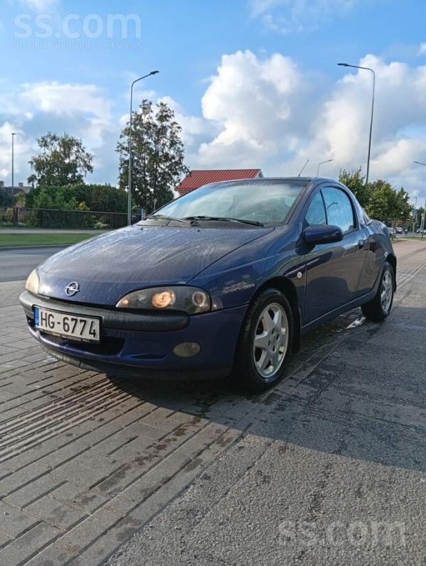 Blue Opel Tigra 2000 in Liepaja, with an engine capacity of 1.60 L and mileage of 189 thousand km for 1100 €, photo 3 on AUTOMOTO.COM.LV