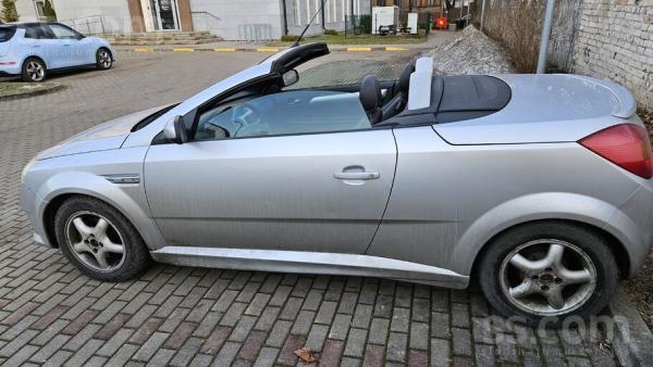 Opel Tigra 2006 Rīga, ar dzinēja tilpumu 1.30 L un nobraukumu 130 tūkst. km par 3300 €, foto 4 vietnē AUTOMOTO.COM.LV