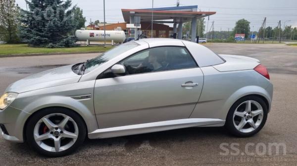 Opel Tigra 2006 in Riga, with an engine capacity of 1.30 L and mileage of 130 thousand km for 2450 €, photo 2 on AUTOMOTO.COM.LV