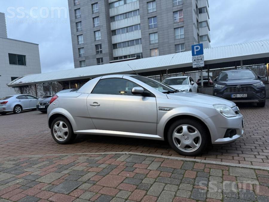 Pelēks Opel Tigra 2006 Rīga, ar dzinēja tilpumu 1.30 L un nobraukumu 0 tūkst. km par 3400 €, foto 9 vietnē AUTOMOTO.COM.LV