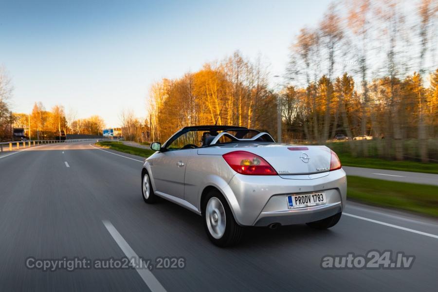 Grey Opel Tigra 2006 in Tallinn, with an engine capacity of 1.80 L and mileage of 163 thousand km for 2790 €, photo 3 on AUTOMOTO.COM.LV